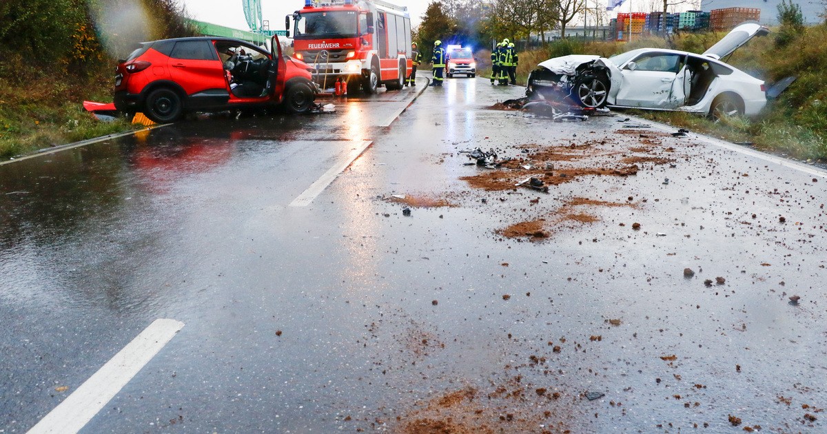 Frontalcrash auf der B35 bei Illingen – ein Toter und vier Schwerverletzte | die neue welle