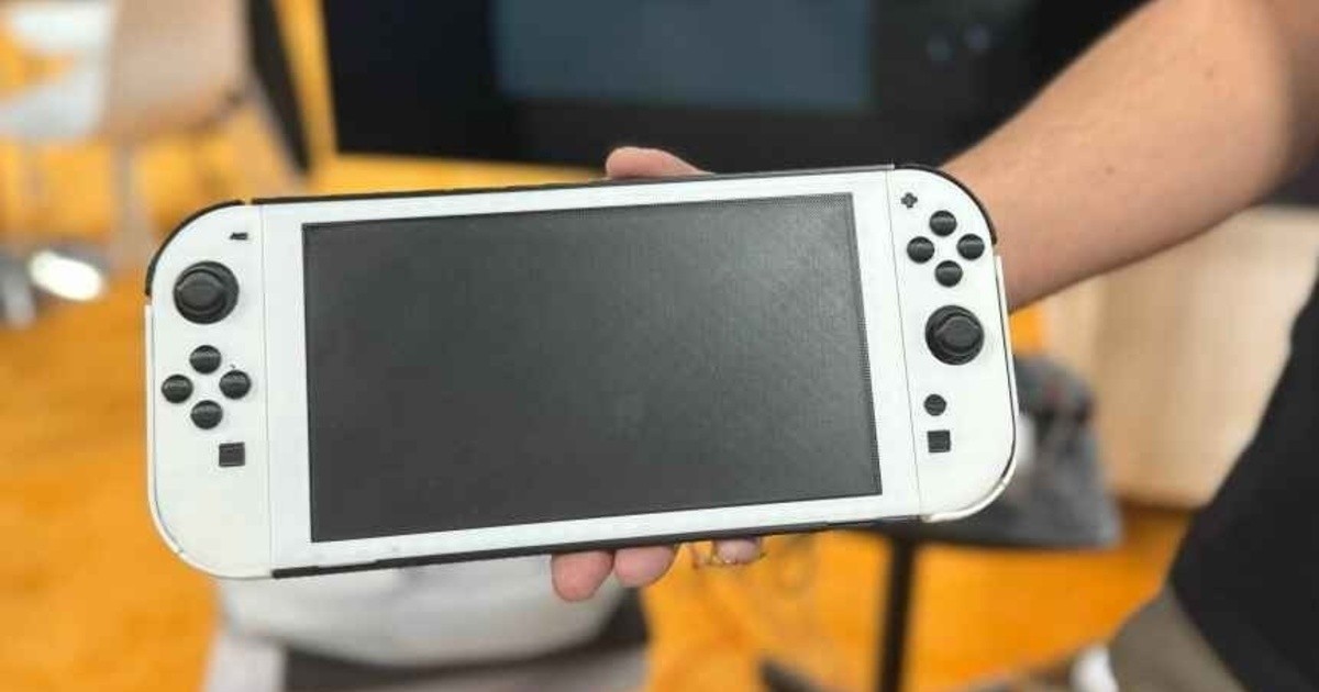 Nintendo Switch 2 – Dummy-Modell enthüllt, wie die Konsole aussehen ...